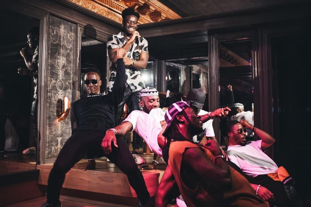 Enjoy One Of The Best Dance Bars Dubai To Party - Bling