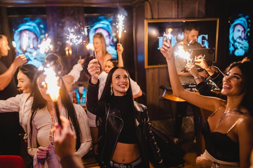 Saturday Night Party | Dubai's Best Nights Out - Bling